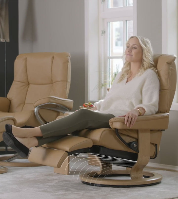 StresslessPowerLegRecliner