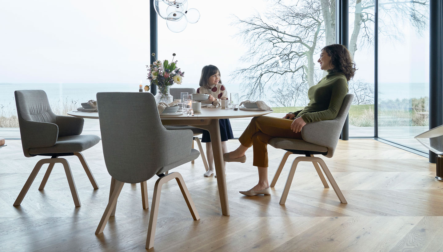 Stressless dining chairs store