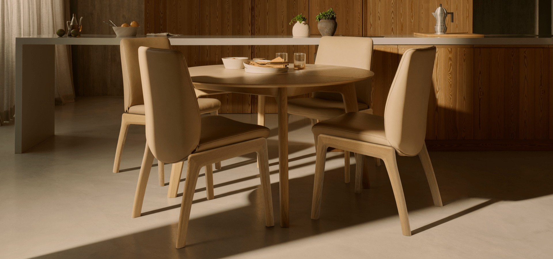 Stressless Dining | Chaises | Tables | Canapés